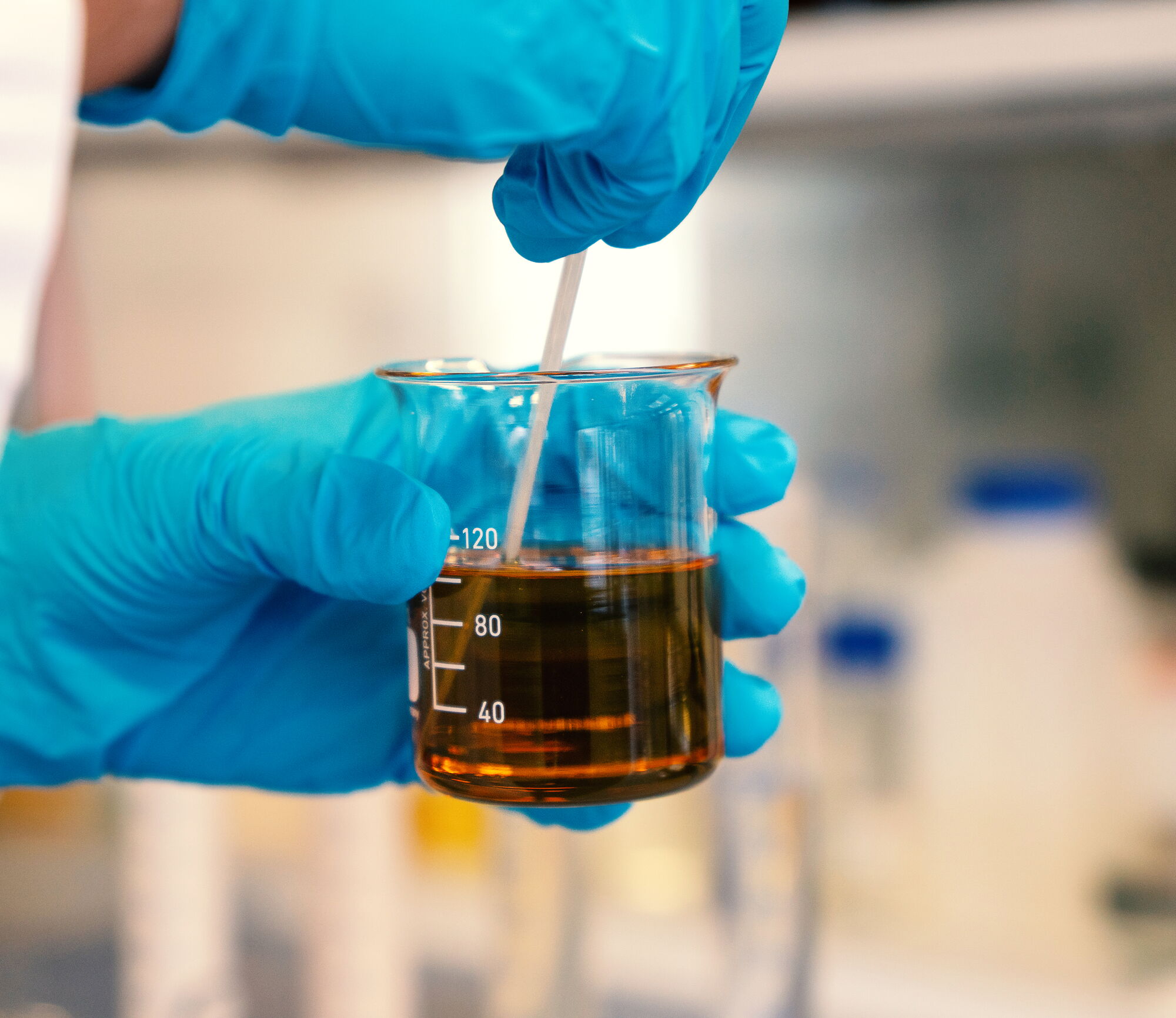 Additiv-Chemie Luers | Industrielle Chemie nach Maß